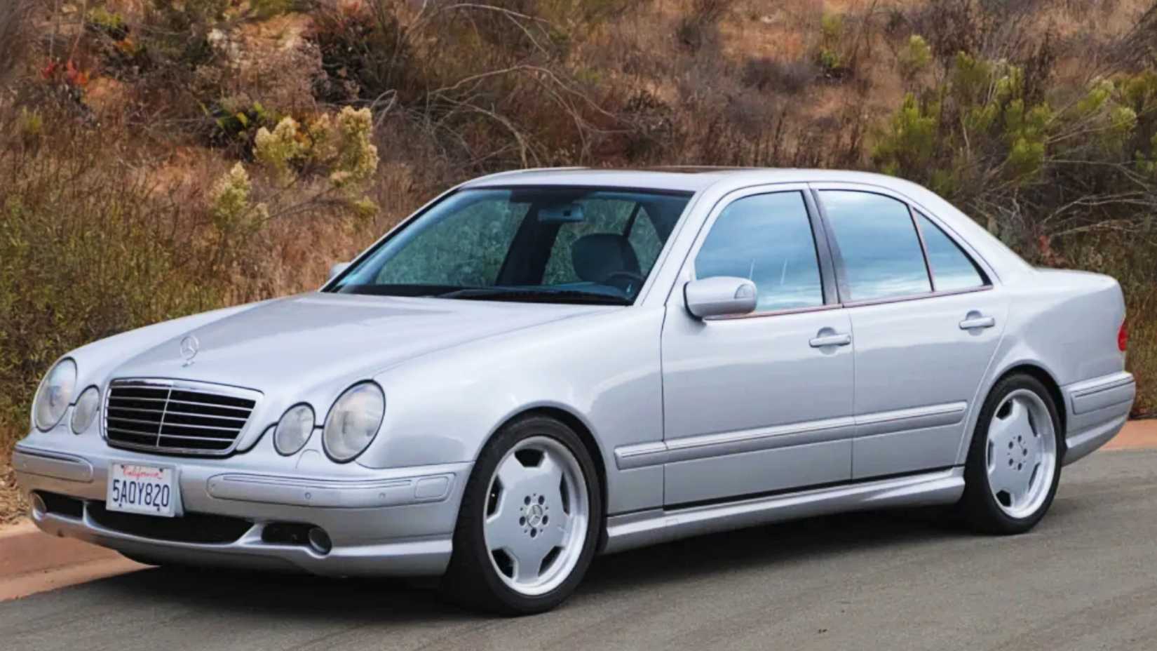 The Best V8-Powered Cars From The Early 2000s Ranked By Price