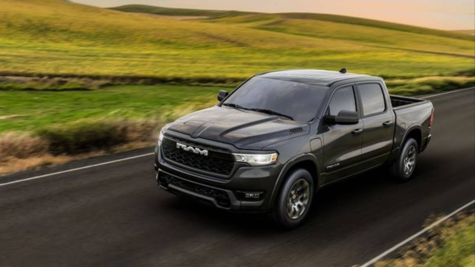 Why The 2025 Ram Ramcharger's V-6 Is A Brilliant Idea