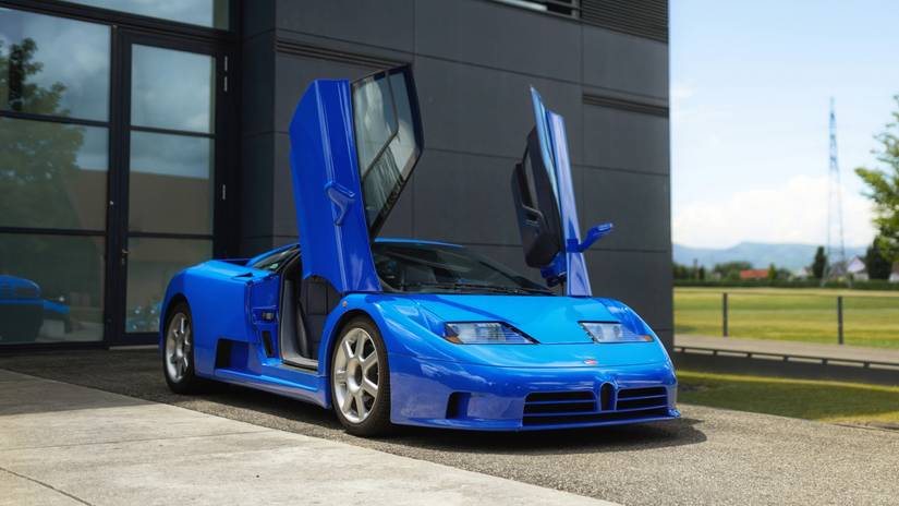 10 Cars With Scissor Doors That Are Not Lamborghinis