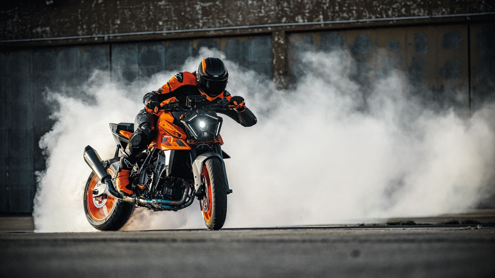 Watch Out MV Agusta And Ducati, The KTM 890 SMT Has Set Foot In America