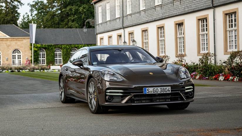 The World’s Quickest Gas-Powered Wagon That Shocked The Supercar Elite