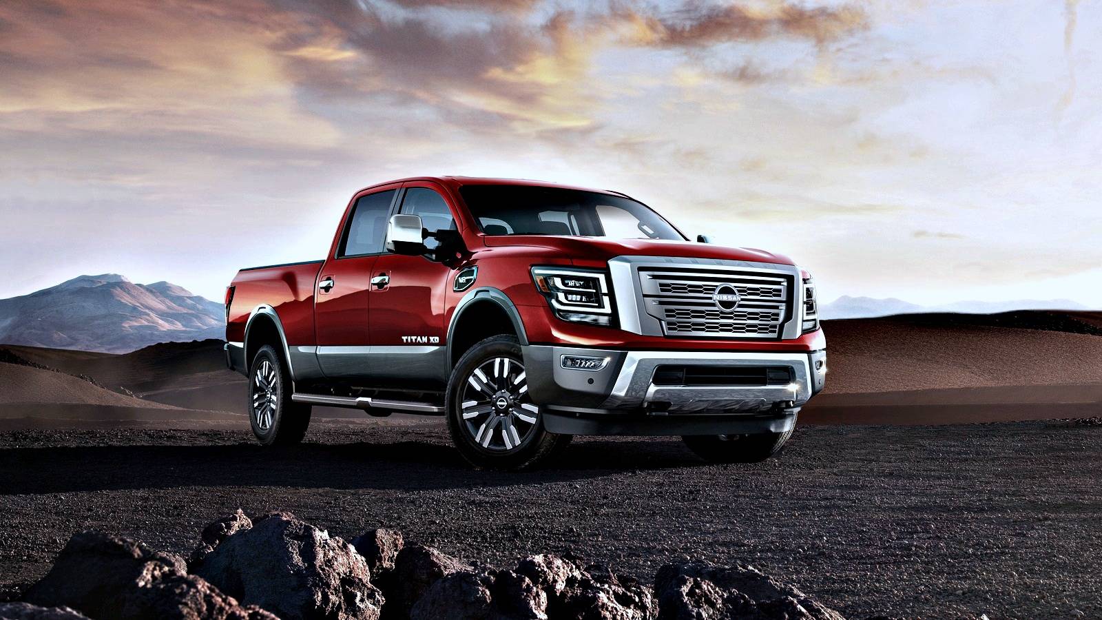 Maximize Your Drive: Unveiling the V-8 Nissan Titan's Outstanding Value ...