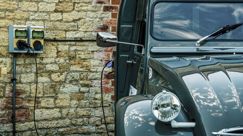 Here’s Why The 2CV ‘Eive’ Electric Van Is A Masterclass In Lightweight ...