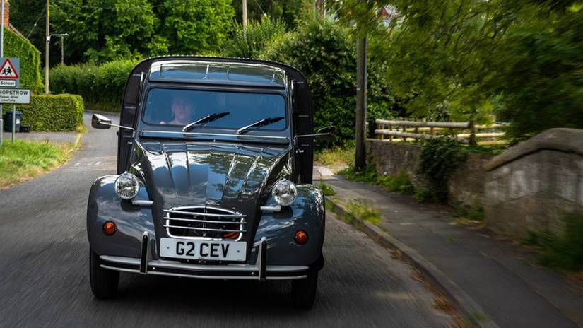 Here’s Why The 2CV ‘Eive’ Electric Van Is A Masterclass In Lightweight ...