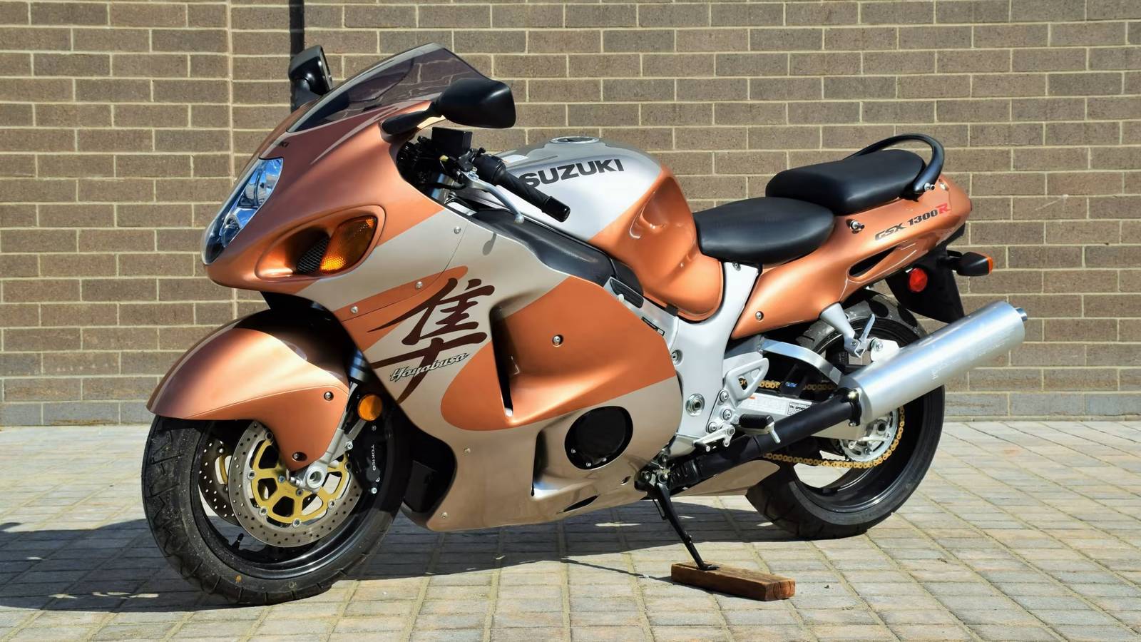 10 Suzuki Motorcycles With Proven Longevity