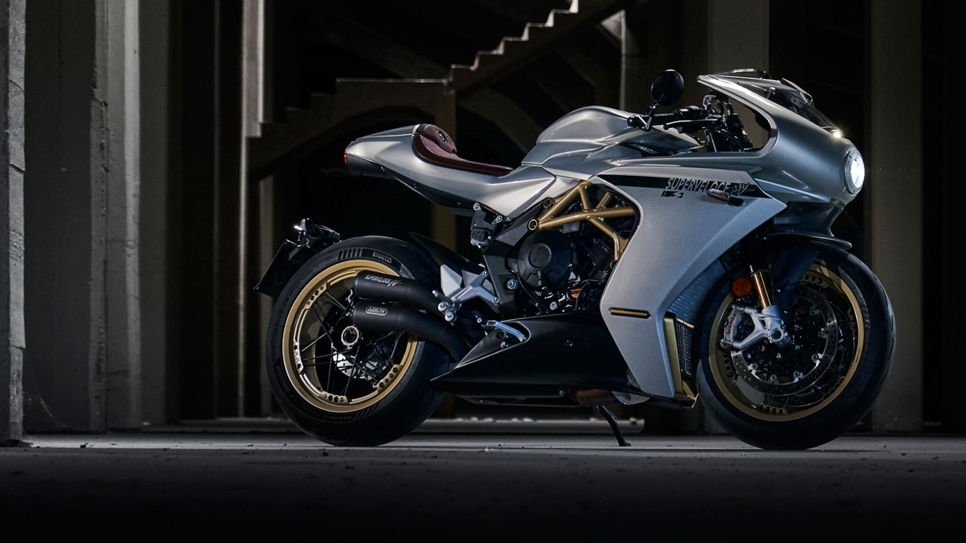 5 Reasons We'd Buy The Yamaha R9 Over The Kawasaki Ninja ZX-6R (And 5 ...
