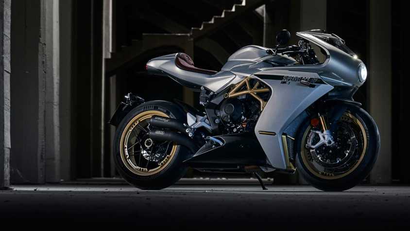 5 Reasons We'd Buy The Yamaha R9 Over The Kawasaki Ninja ZX-6R (And 5 ...