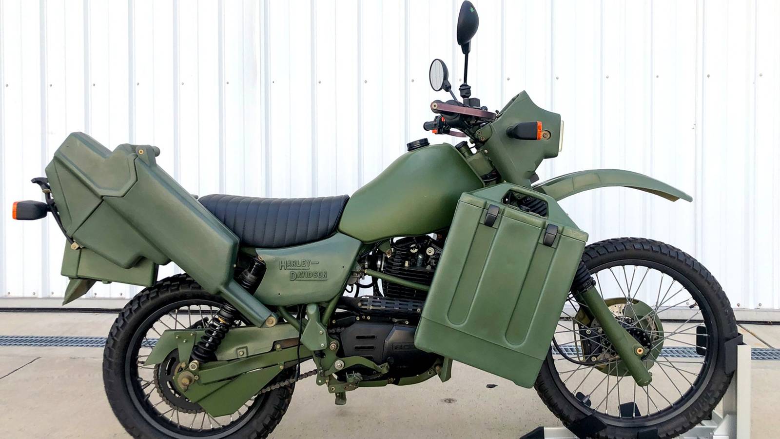 Meet The Harley-Davidson Military Bike With More Storage Than The Road ...