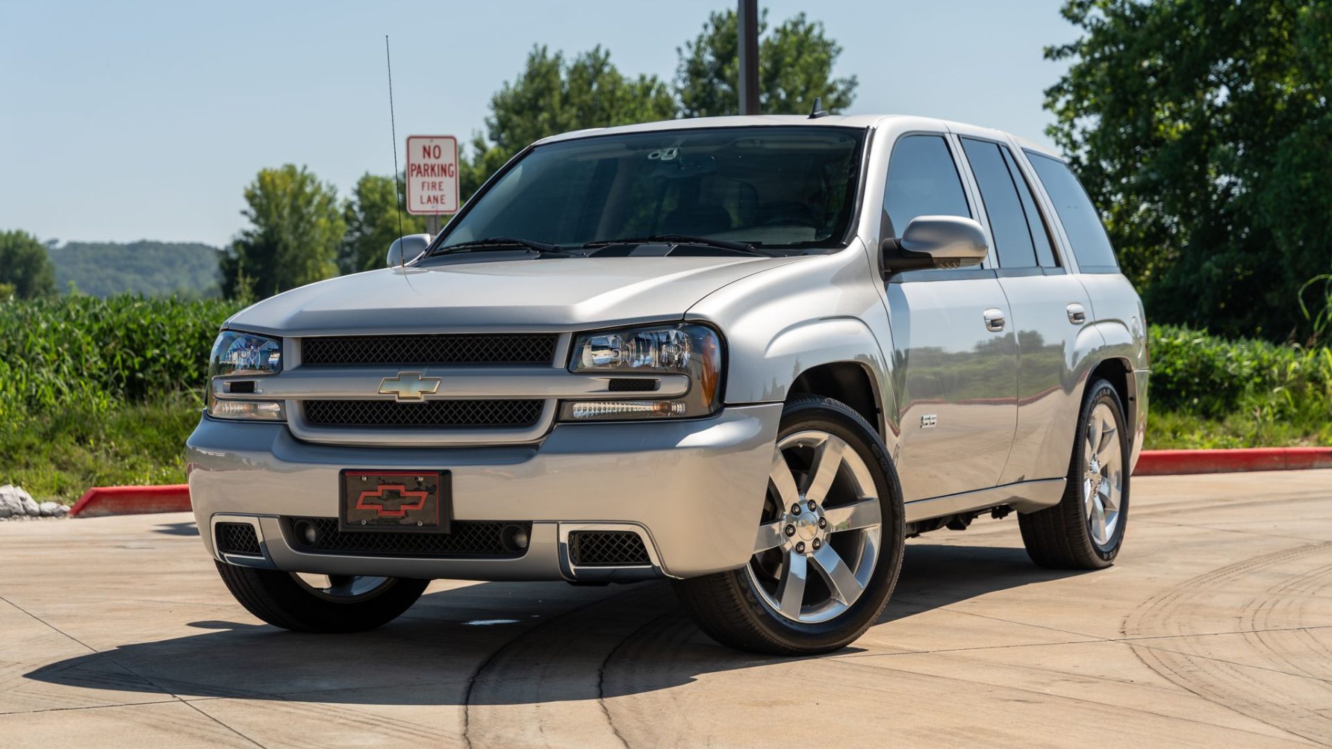 10 SUVs With The Biggest Engines