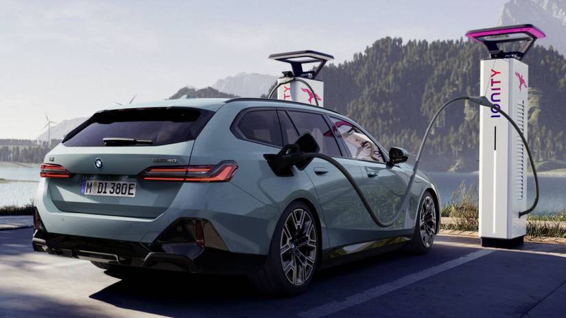 2025 BMW i5 Touring: Everything Reported So Far