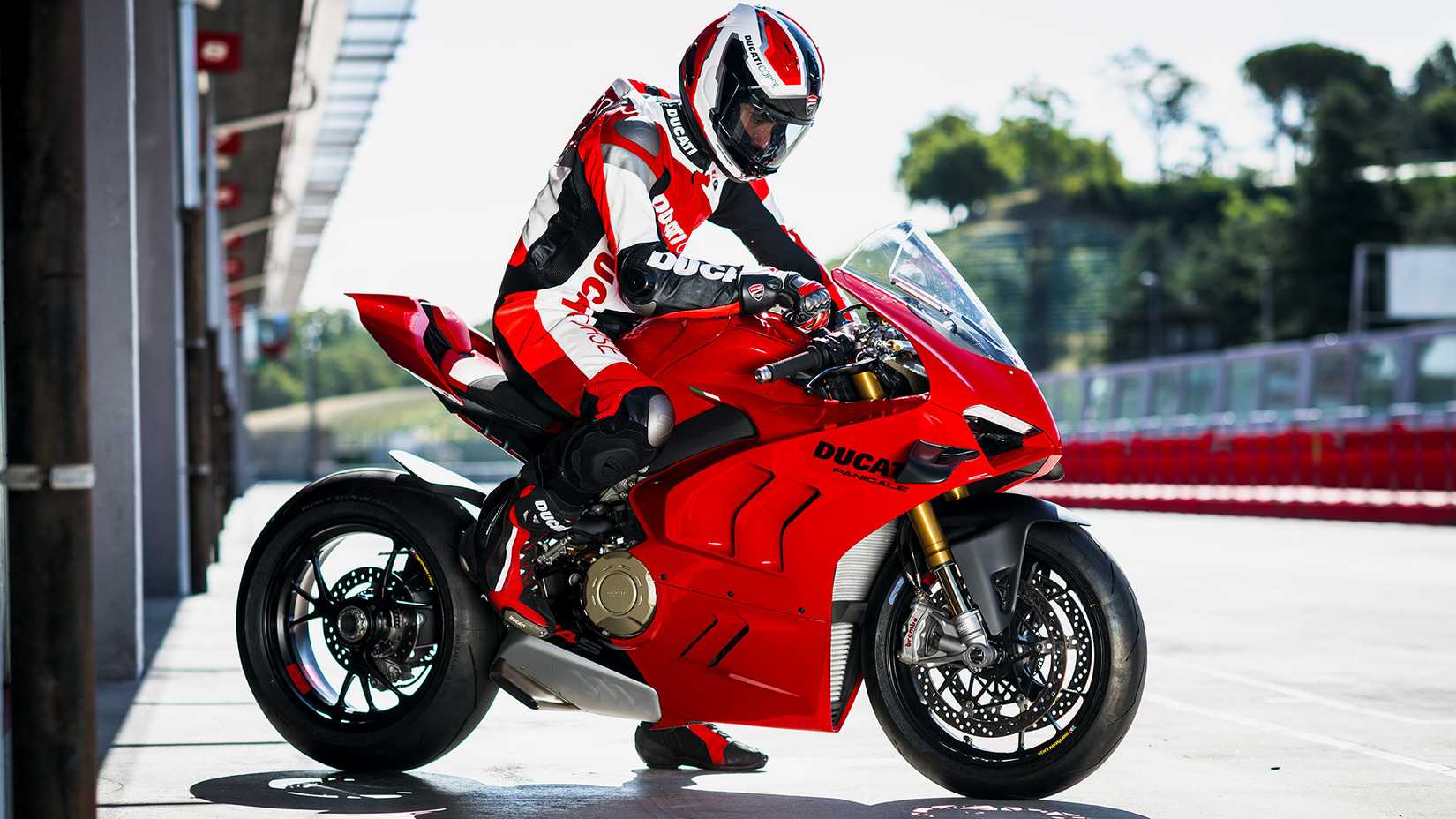 10 Motorcycles With More Power Than The 2025 Ducati Panigale V4