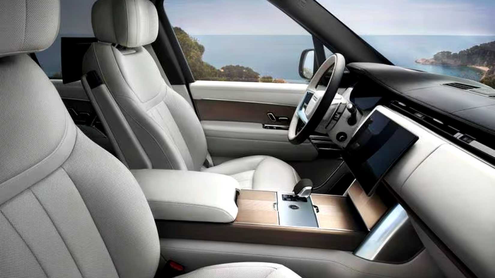 The V8 SUV With The Highest Driving Range In 2024