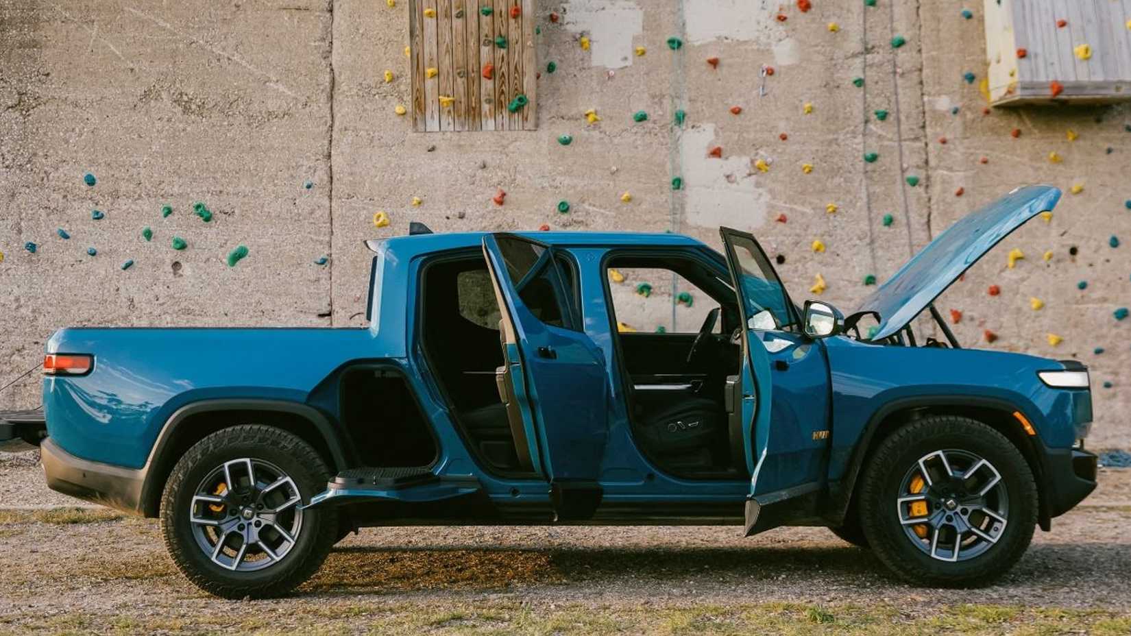 The Only Truck To Be Awarded An IIHS Top Safety Pick+ Award