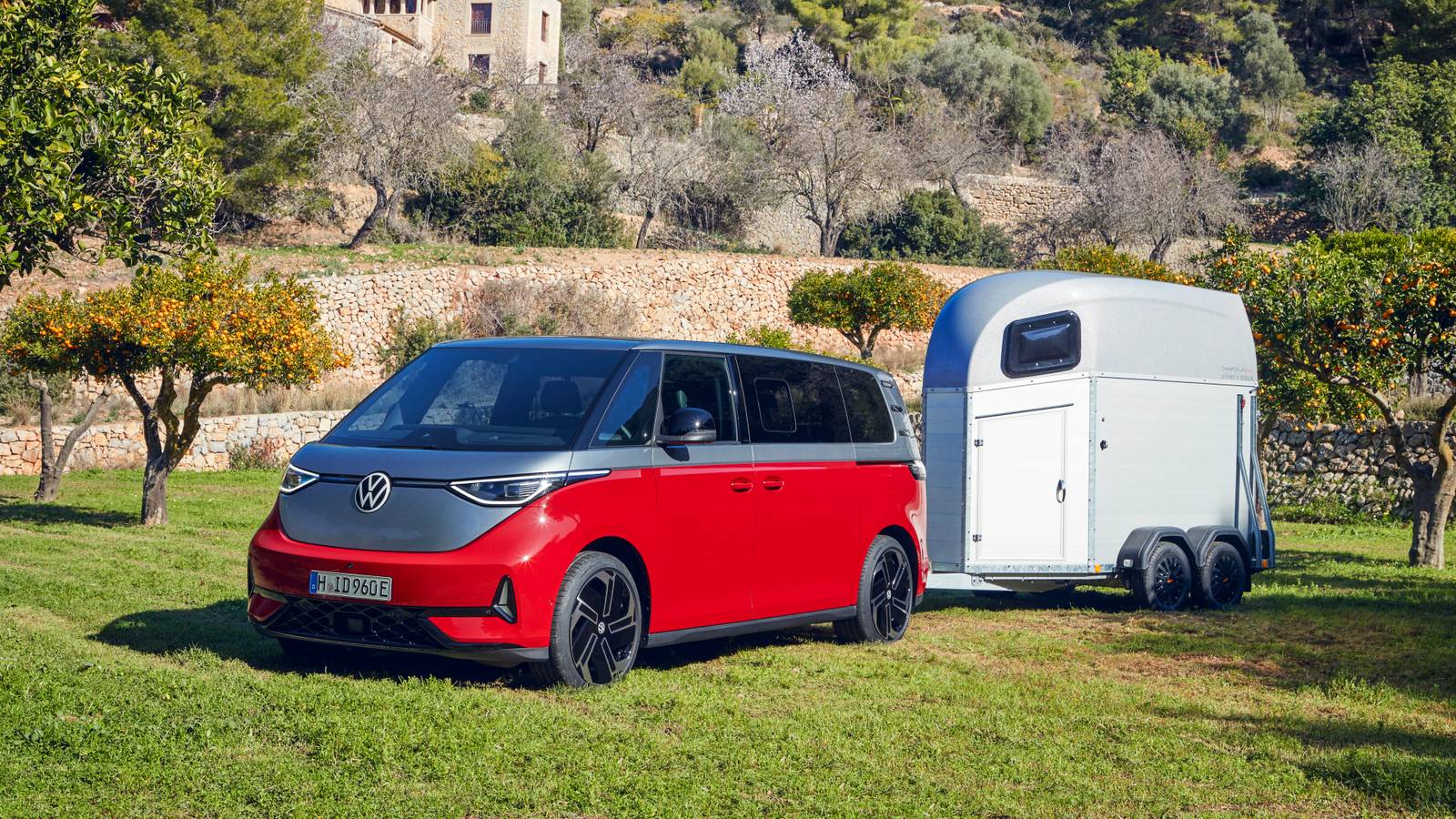 The 2025 Volkswagen ID.Buzz Starts At $59,995 And Offers Less Than 250 ...
