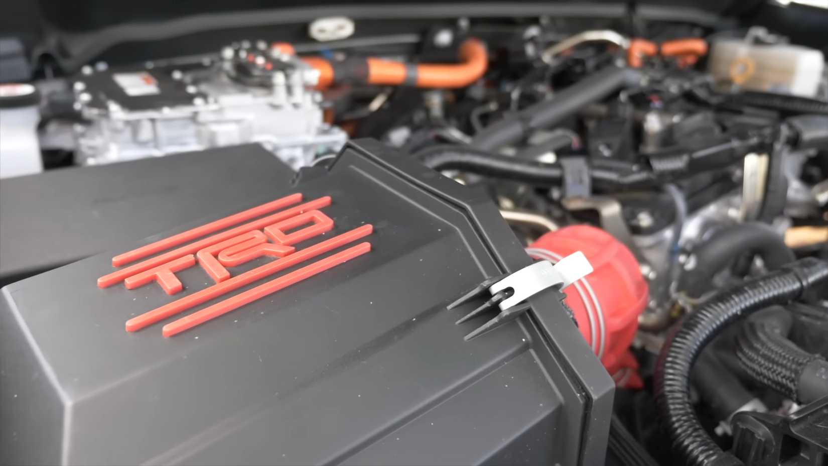 Here's What Makes The Toyota Tacoma Four-Cylinder Engine So Reliable