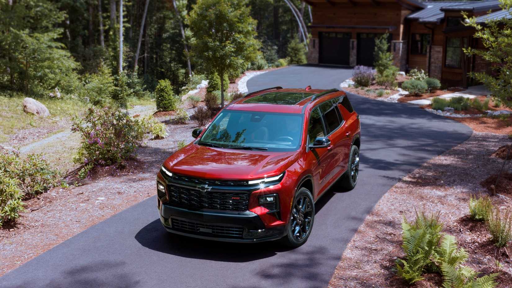 10 SUVs That Are Perfect For Families With Four Or More Kids