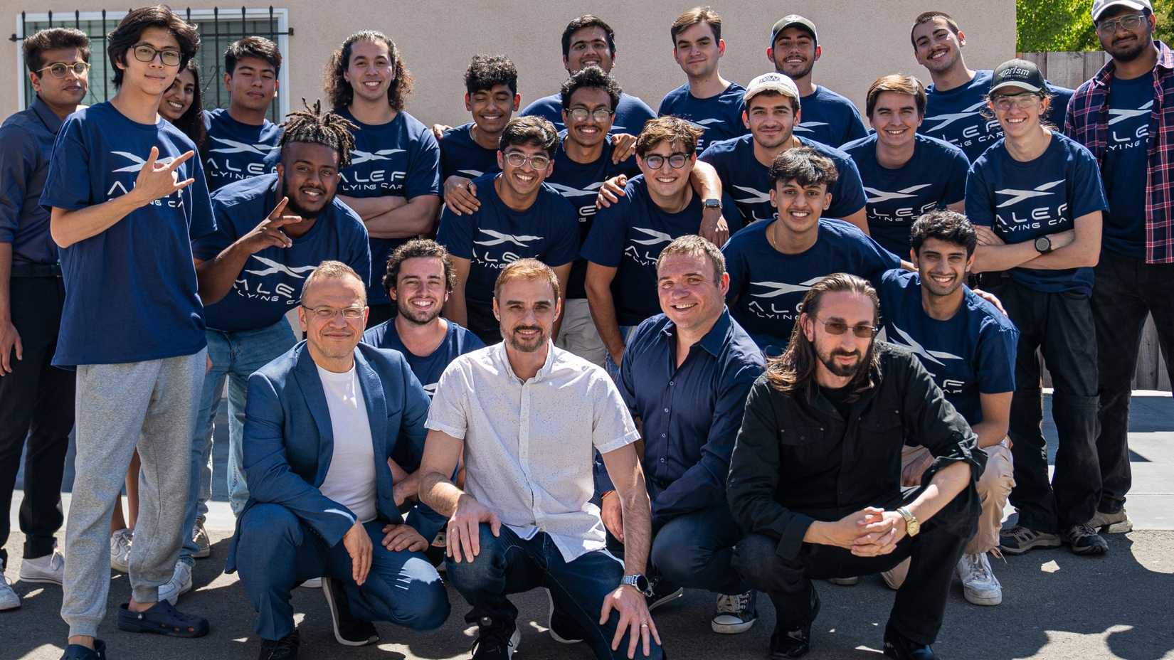 10 Things You Need To Know About The World's First Fully Electric ...