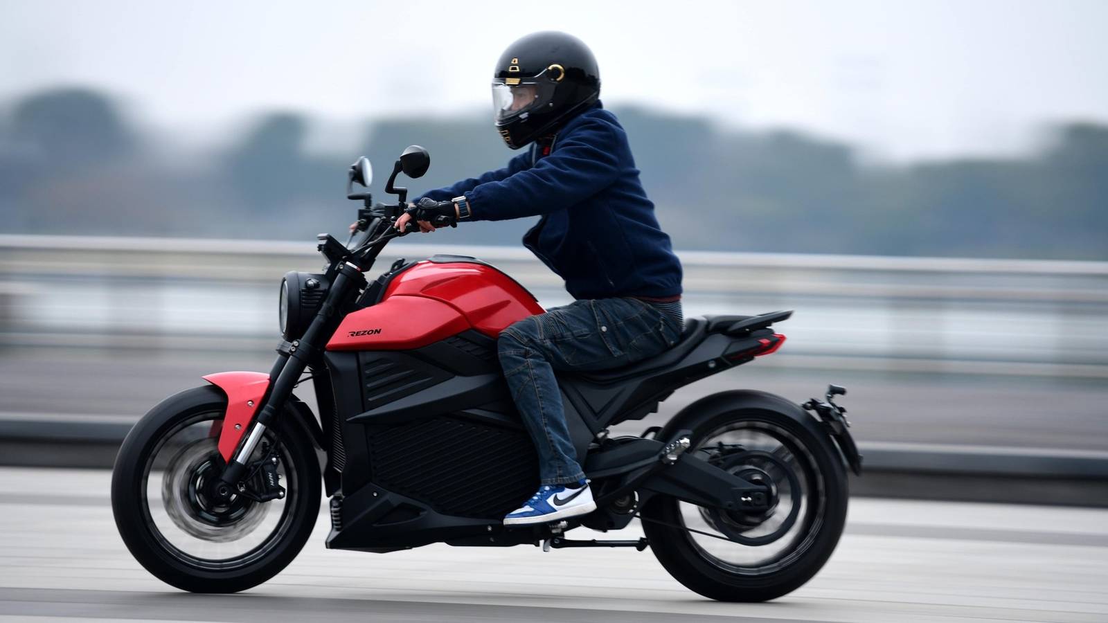 Meet The Electric Muscle Cruiser That Wants You To Commute In Style