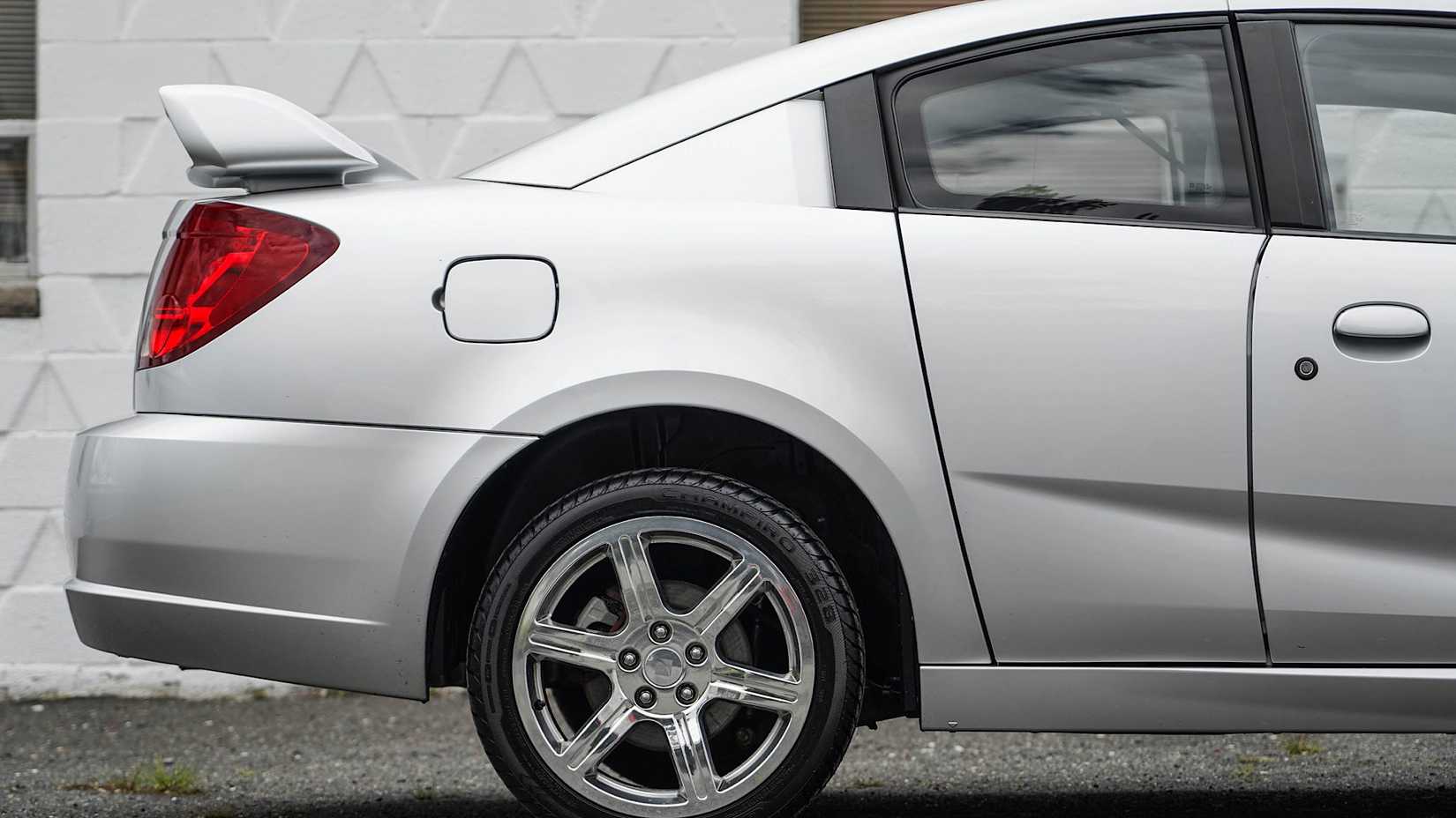 10 Things That Made The Saturn Ion RedLine Stand Out