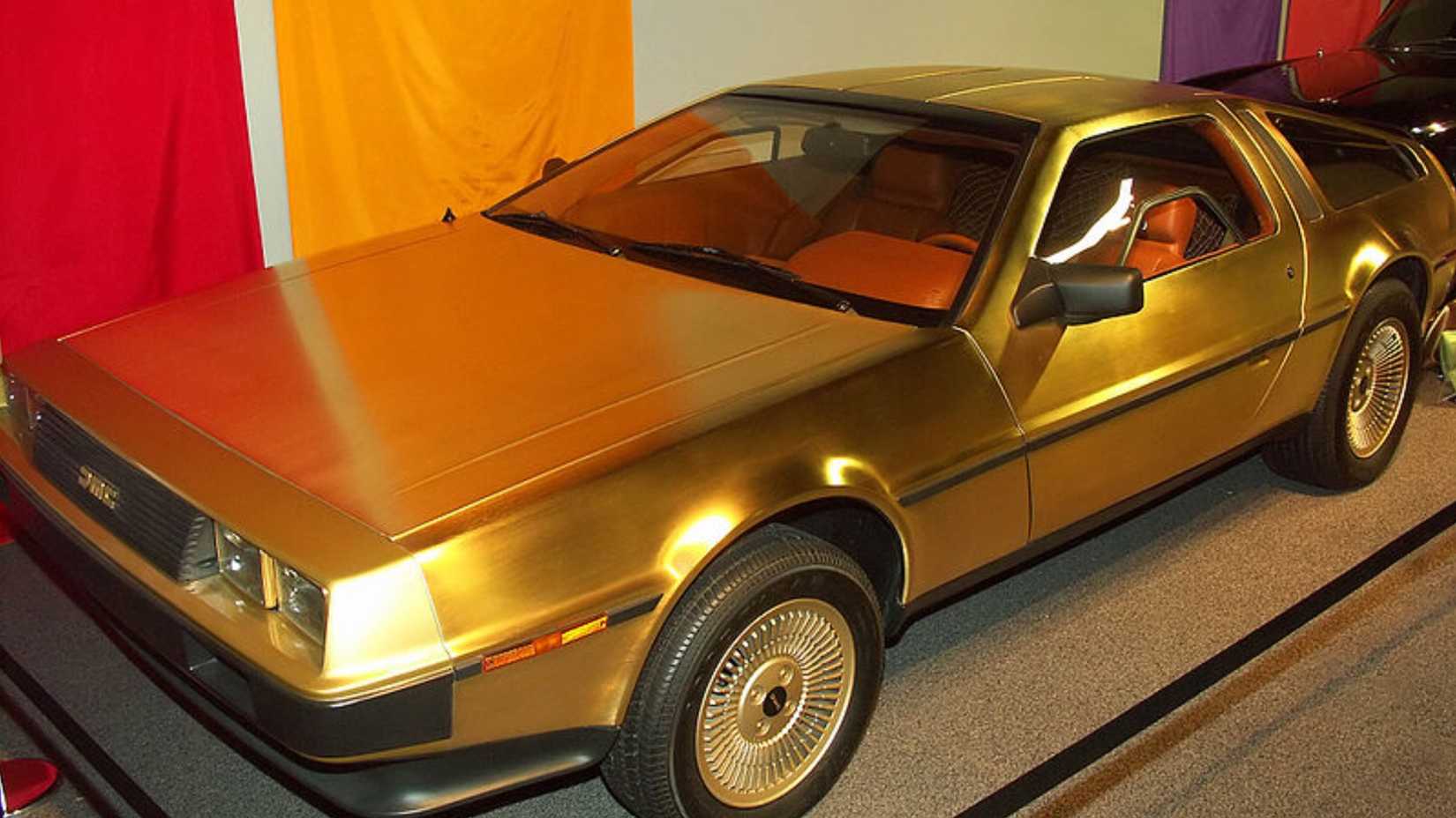 10 Things You Need To Know About The Back To The Future DeLorean Time ...