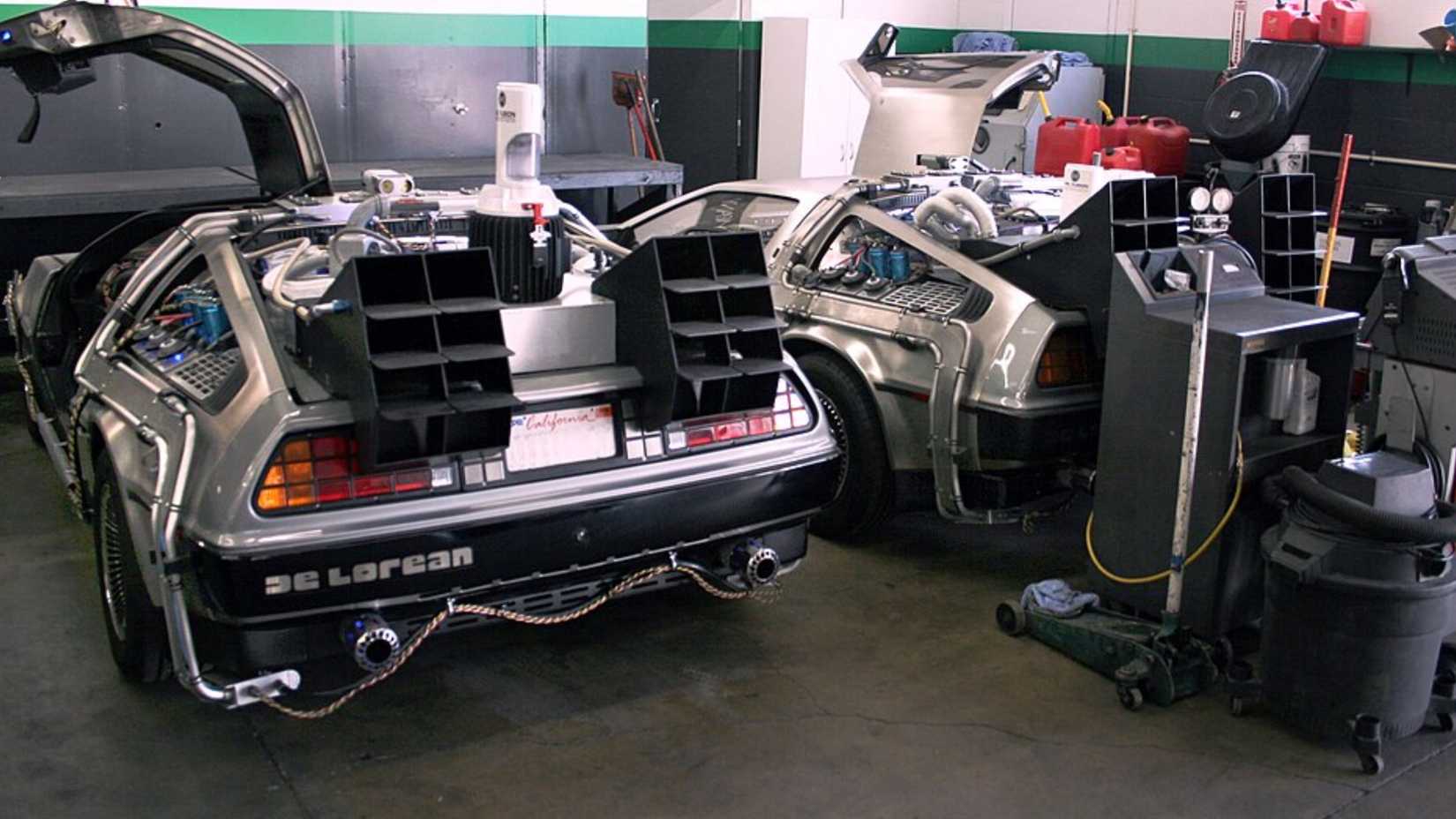 10 Things You Need To Know About The Back To The Future DeLorean Time ...