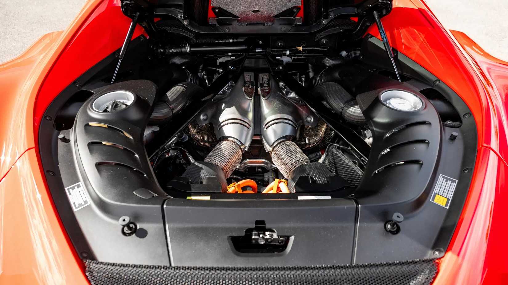 2025 McLaren Artura: Meet The Supercar Standard