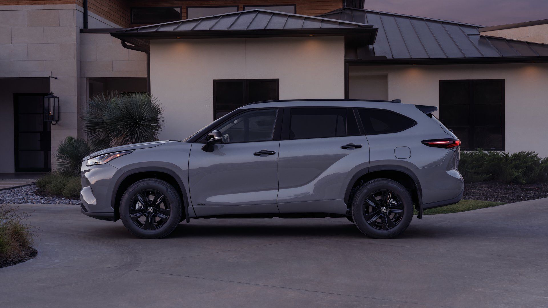 Toyota Highlander | TopSpeed
