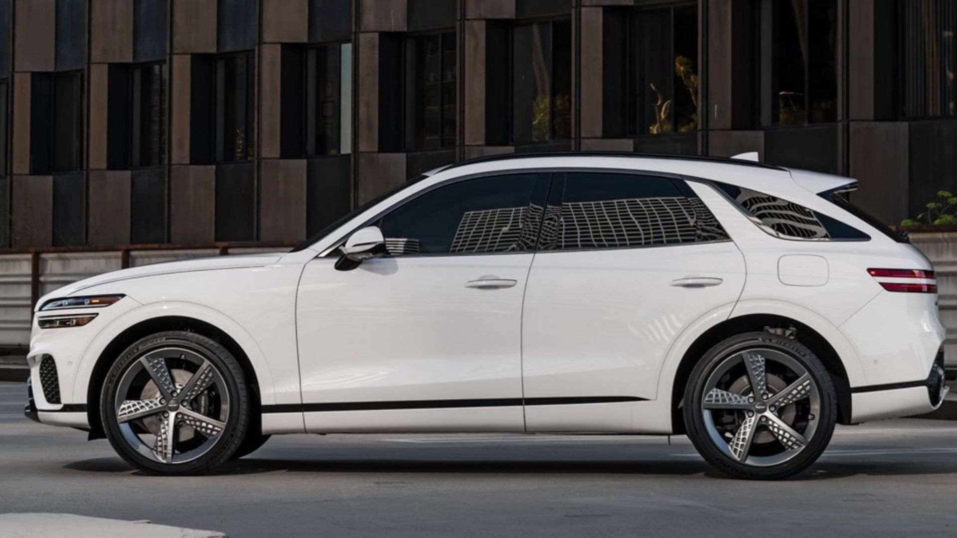 10 Korean Cars That Get You Performance And Luxury On The Cheap