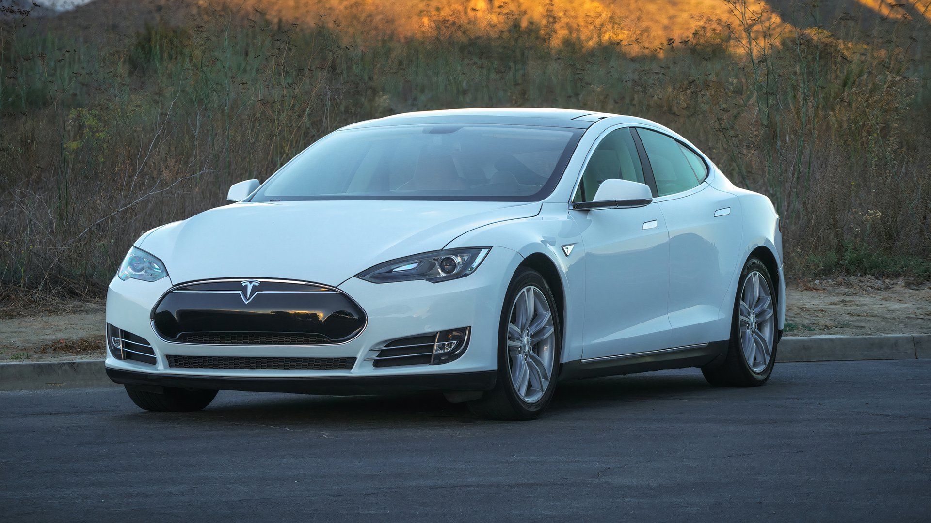 Every Tesla Model Ranked By 0-60 MPH Performance