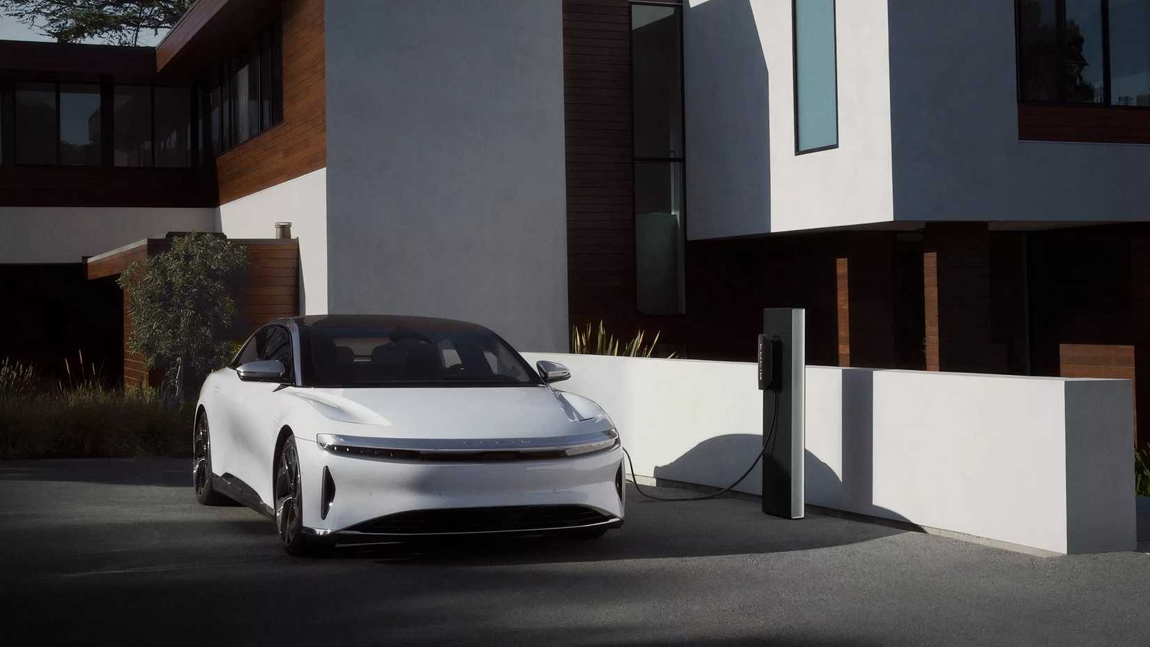 Lucid Air Reliability: What You Need To Know In 2024
