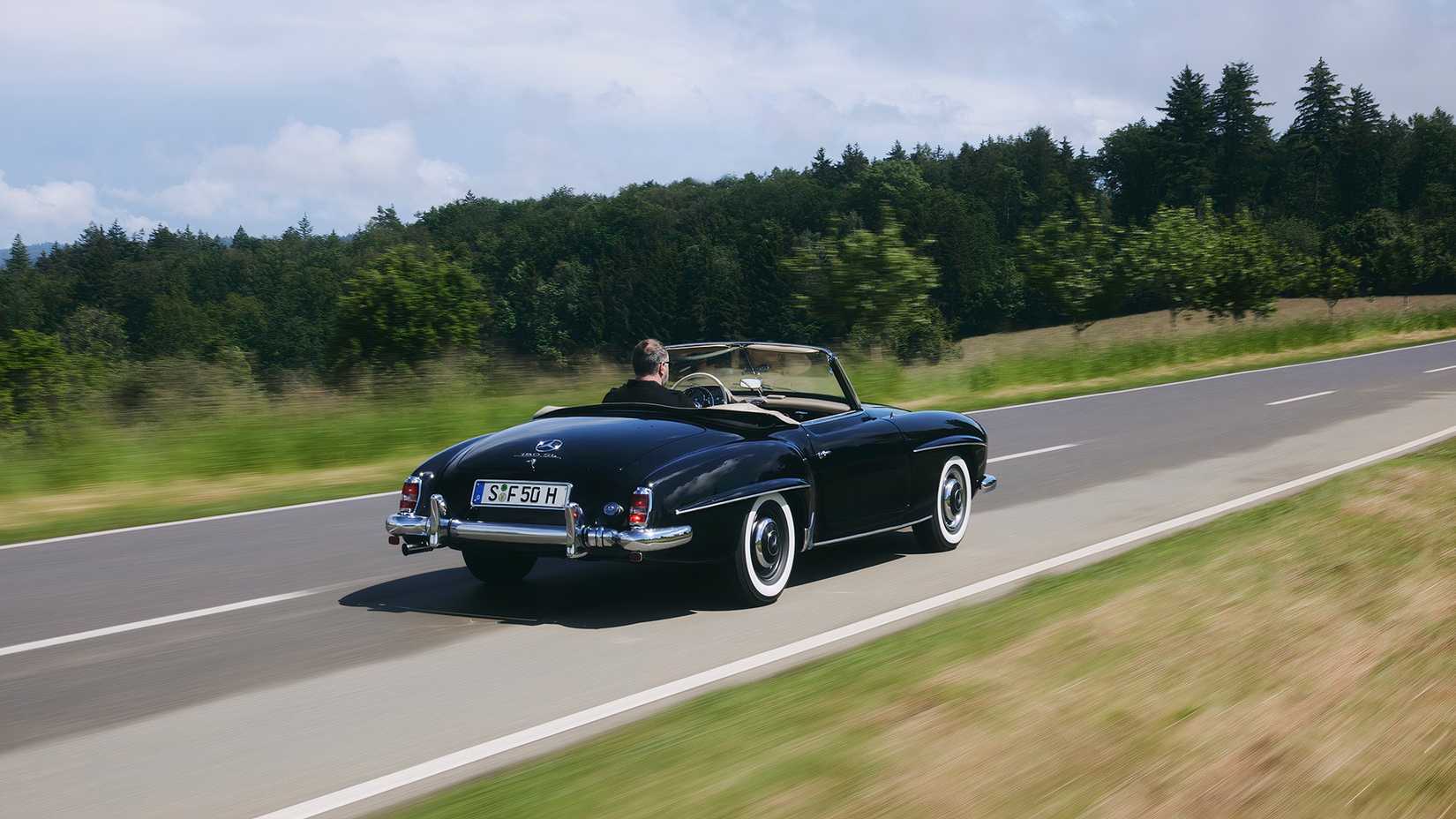 The Unloved Mercedes-Benz 190SL Is A Beautifully Toned Down Gullwing