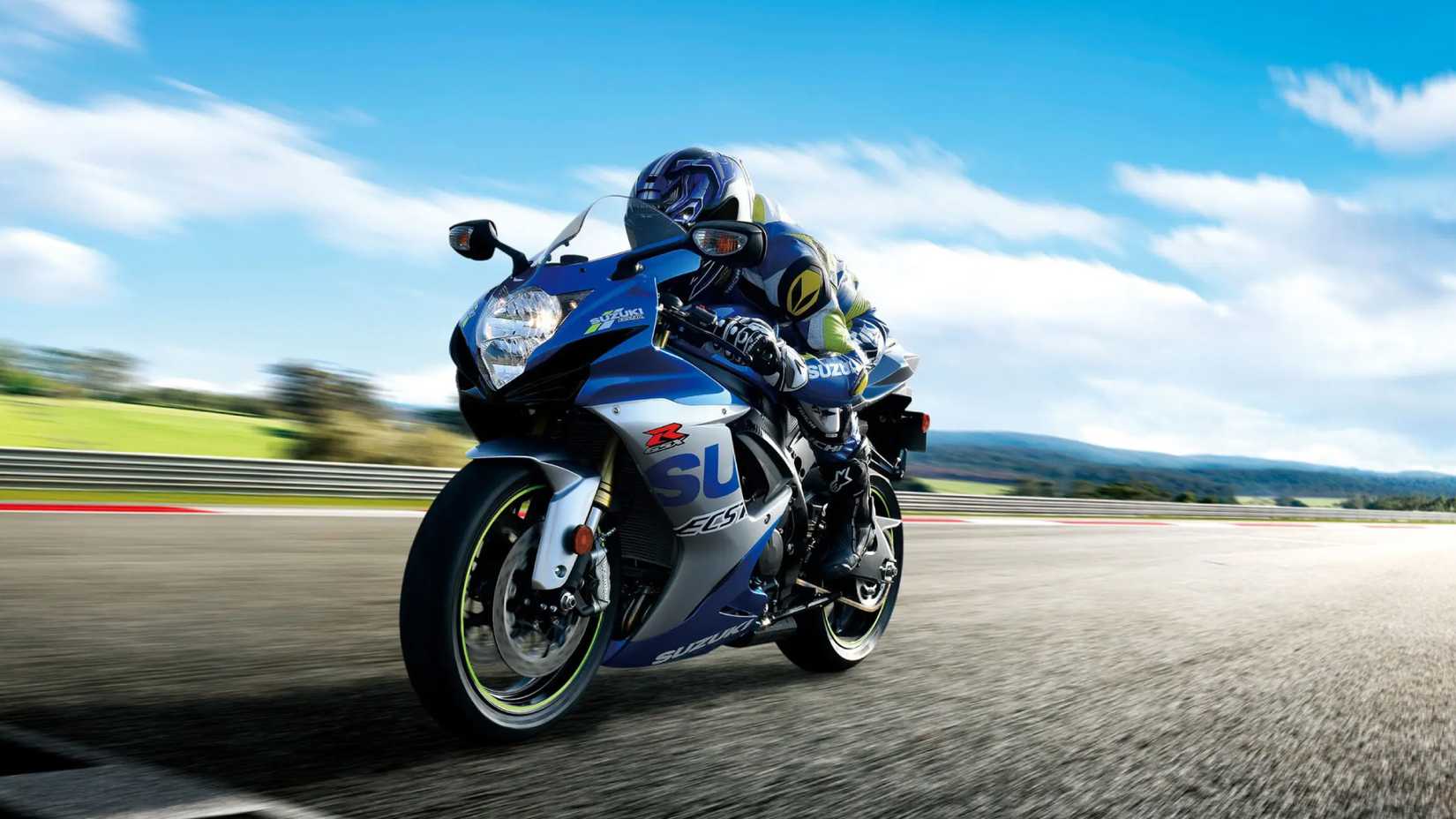 10 Motorcycles That Deliver Big-Bike Speed Without The Big-Bike Weight