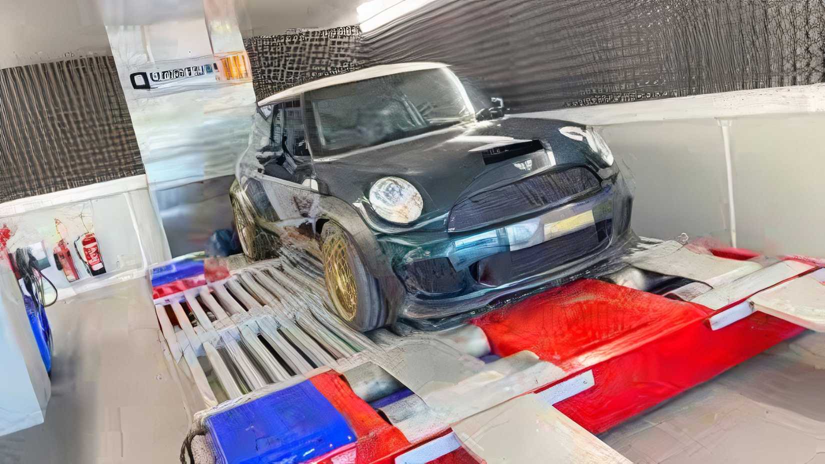 10 Unique Things About The "Vini" Powerflex V8 Mini Cooper
