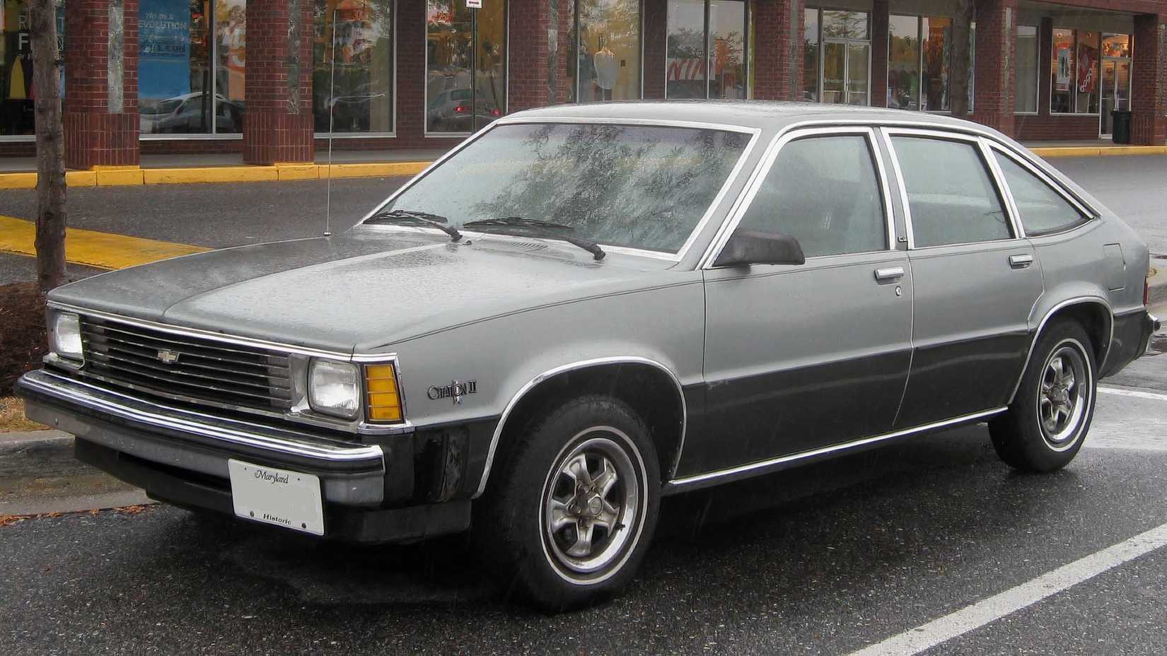 10 Overly Common Cars From The 80s That Nobody Ever Sees Today