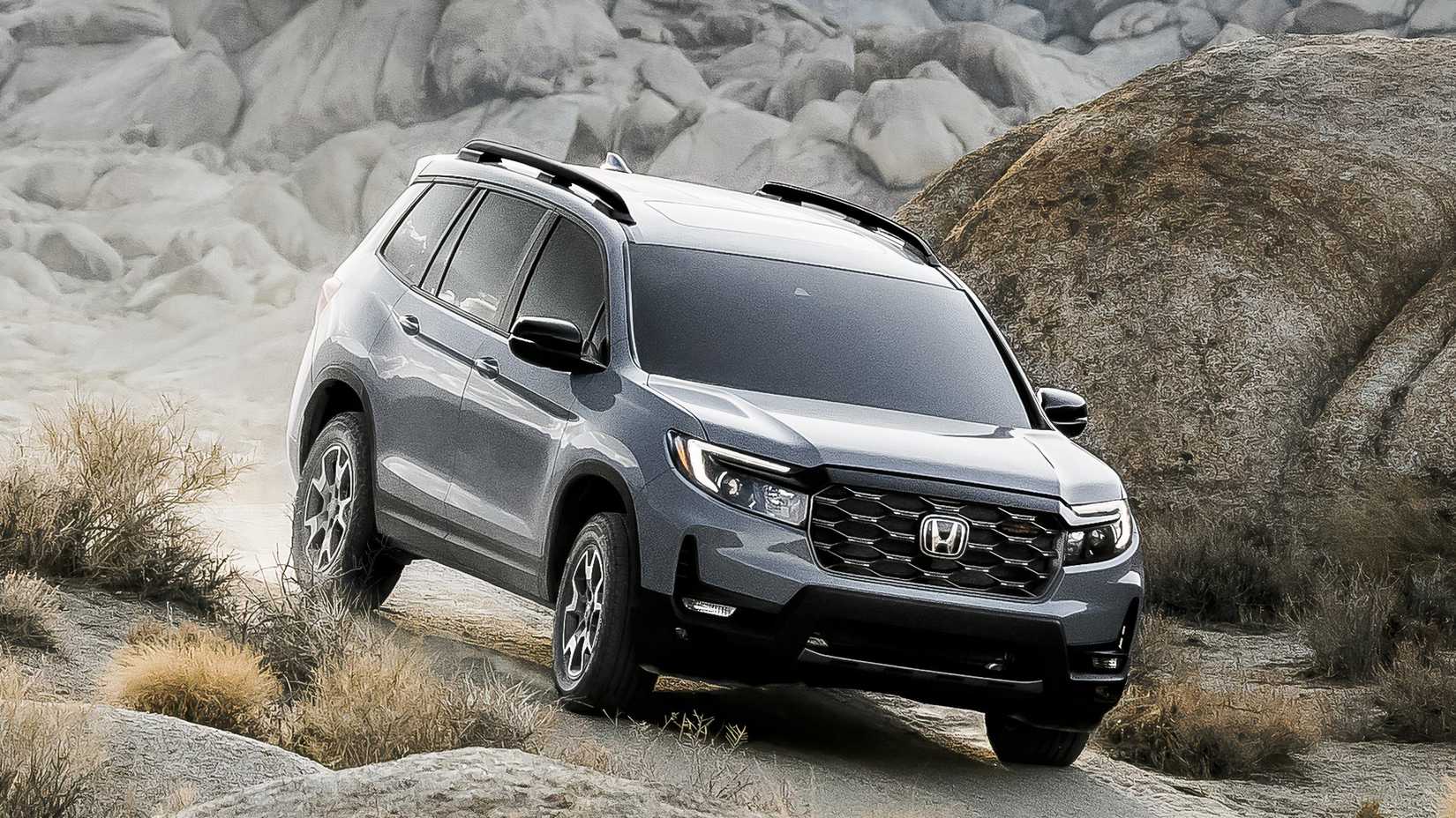 10 Combustion SUVs With The Best Driving Range