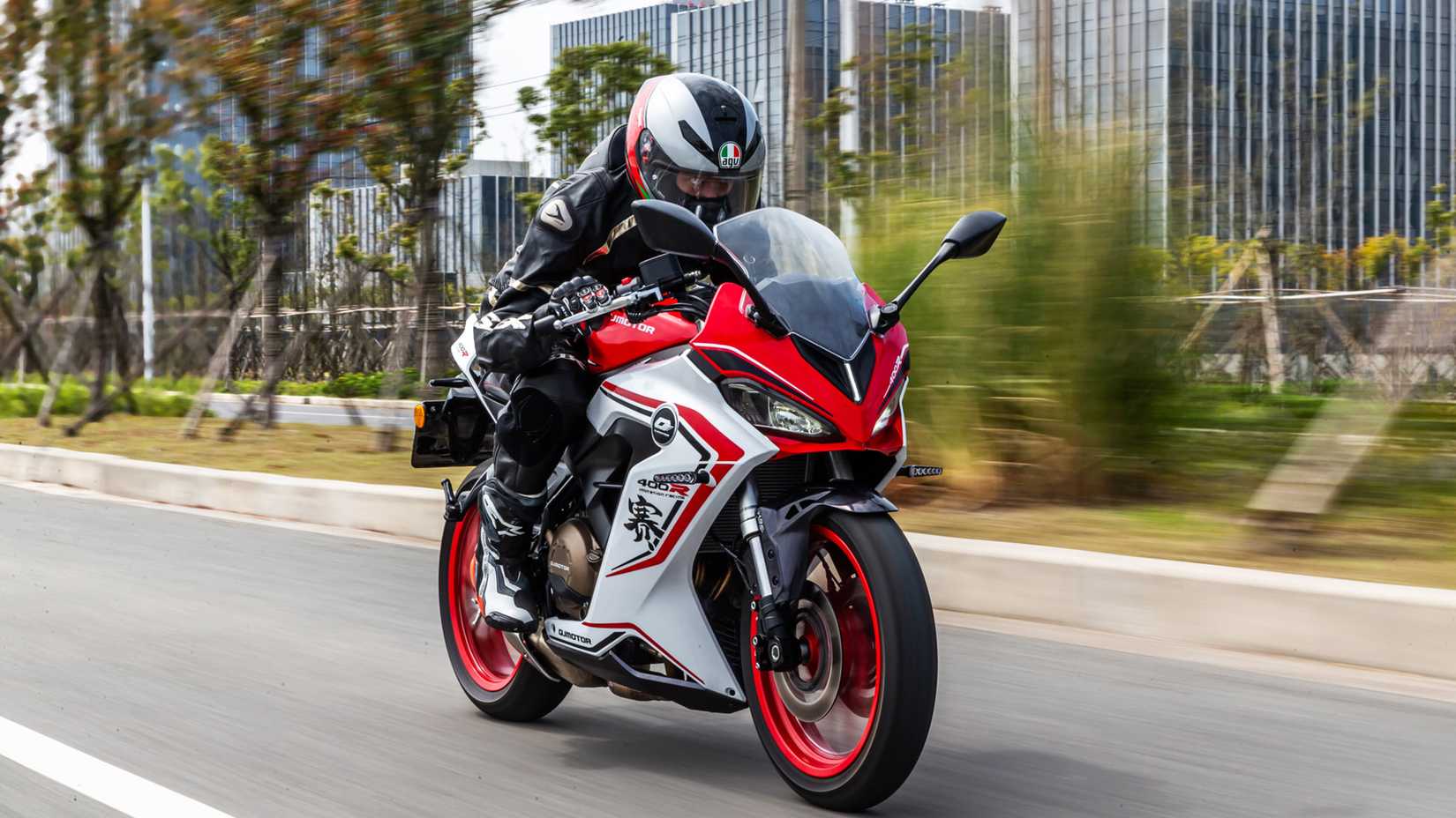 10 Small Sports Bikes To Kickstart Your 2025 Riding Goals