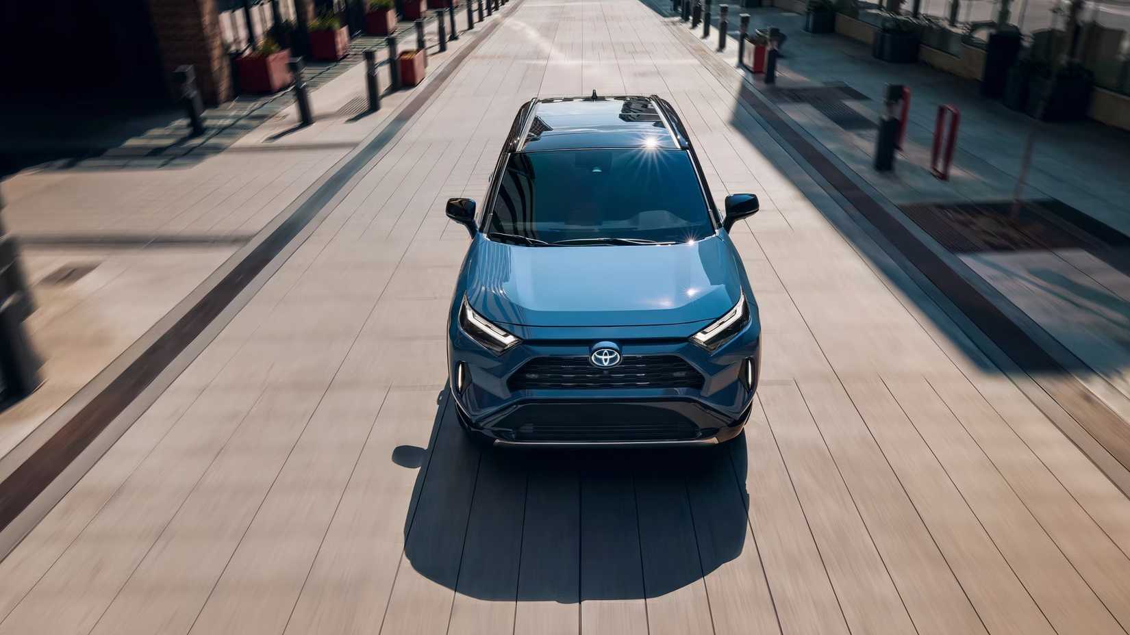 Best Midsize Hybrid Vehicles Under $50,000