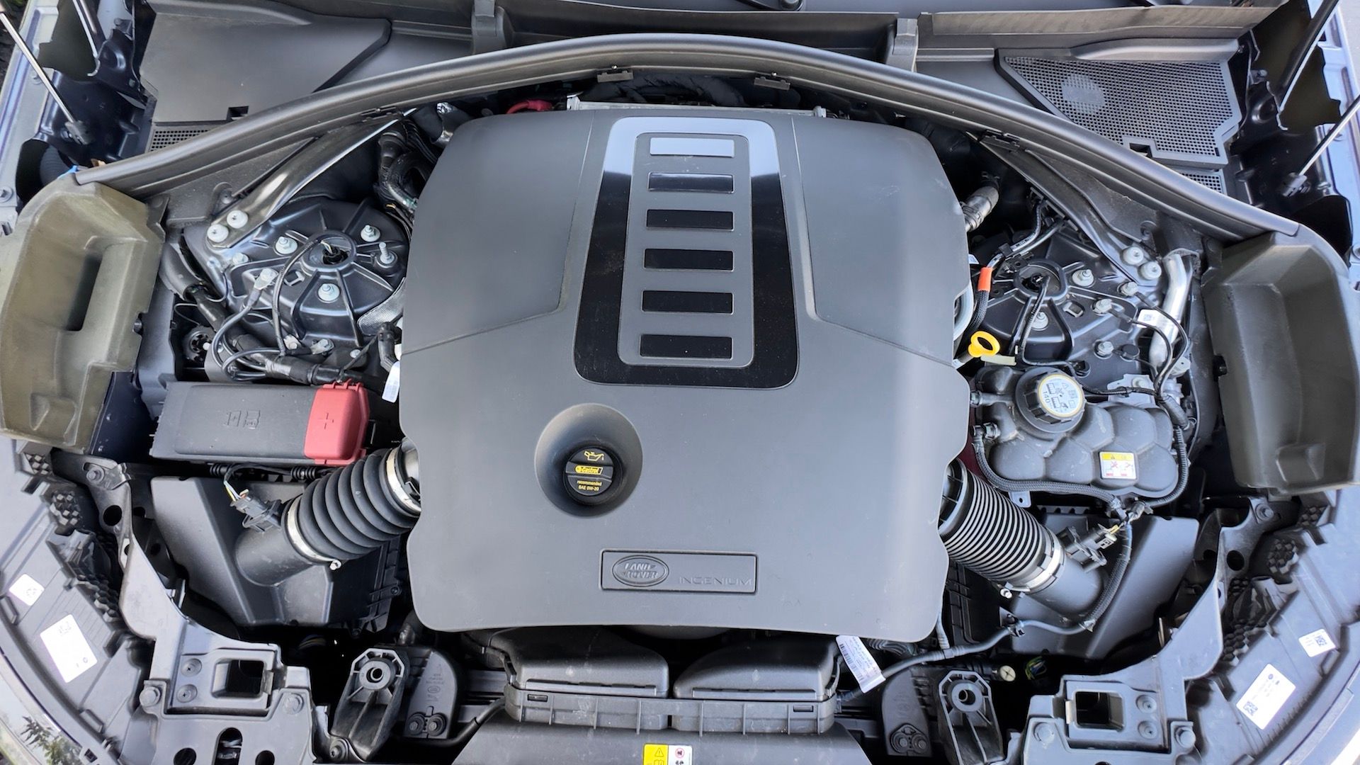 2024 Land Rover Defender 130 P400 Outbound - When Two Rows Are Better ...