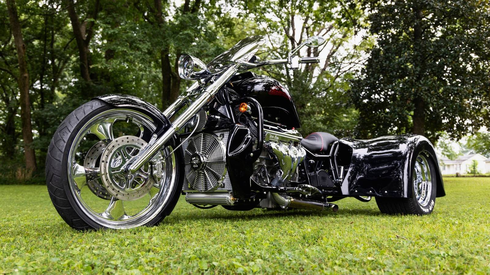 Boss Hoss Reveals New 485-HP Trike For 2025