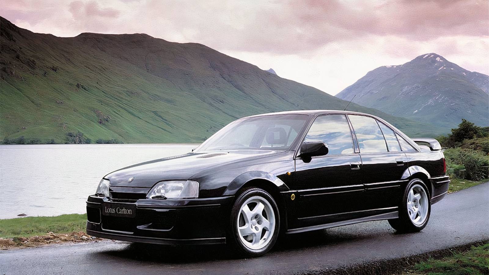 The Lotus Carlton Was A '90s Performance Sleeper Sedan That Could ...