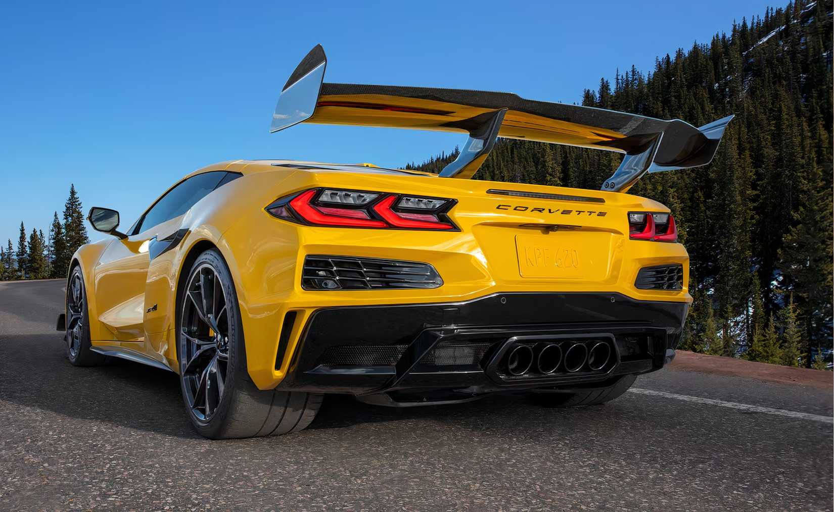 2025 Corvette Horsepower: Stingray, E-Ray, Z06, And 1,024 HP ZR1 ...