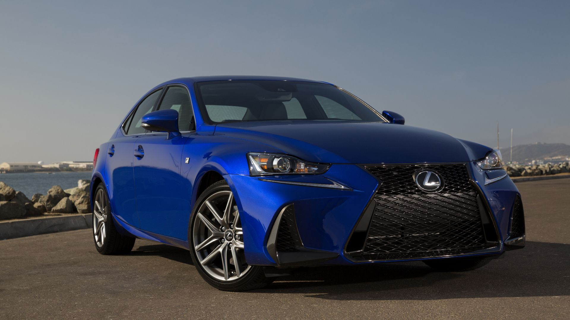 10 Sedans With The Best Towing Capacity