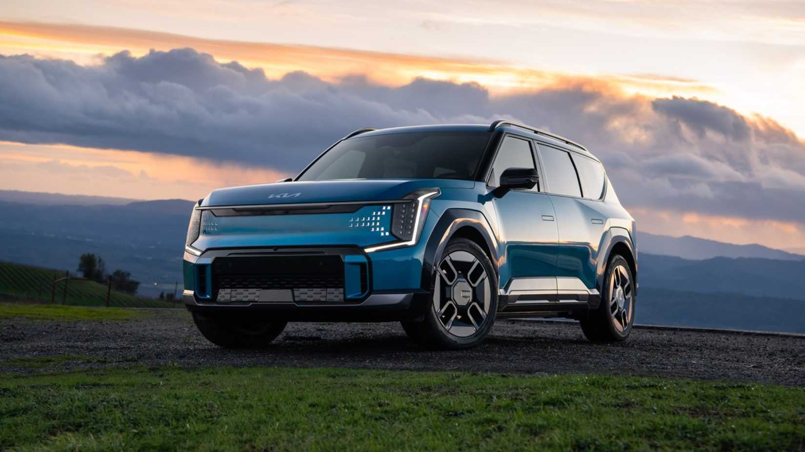 10 Electric SUVs That Are Great For Road Trips