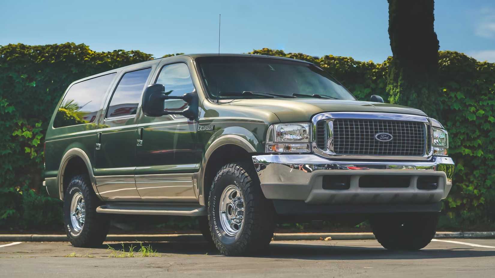10 SUVs With The Biggest Engines