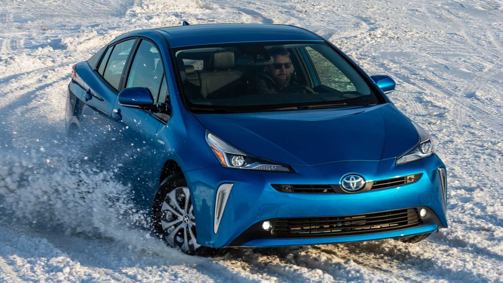 Why This 5-Year-Old Japanese Hybrid Is the Perfect Budget Buy
