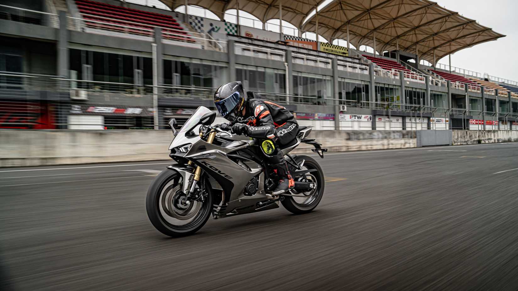 China’s Answer For The Kawasaki Ninja ZX-4R Is Ever Closer To Your Doors