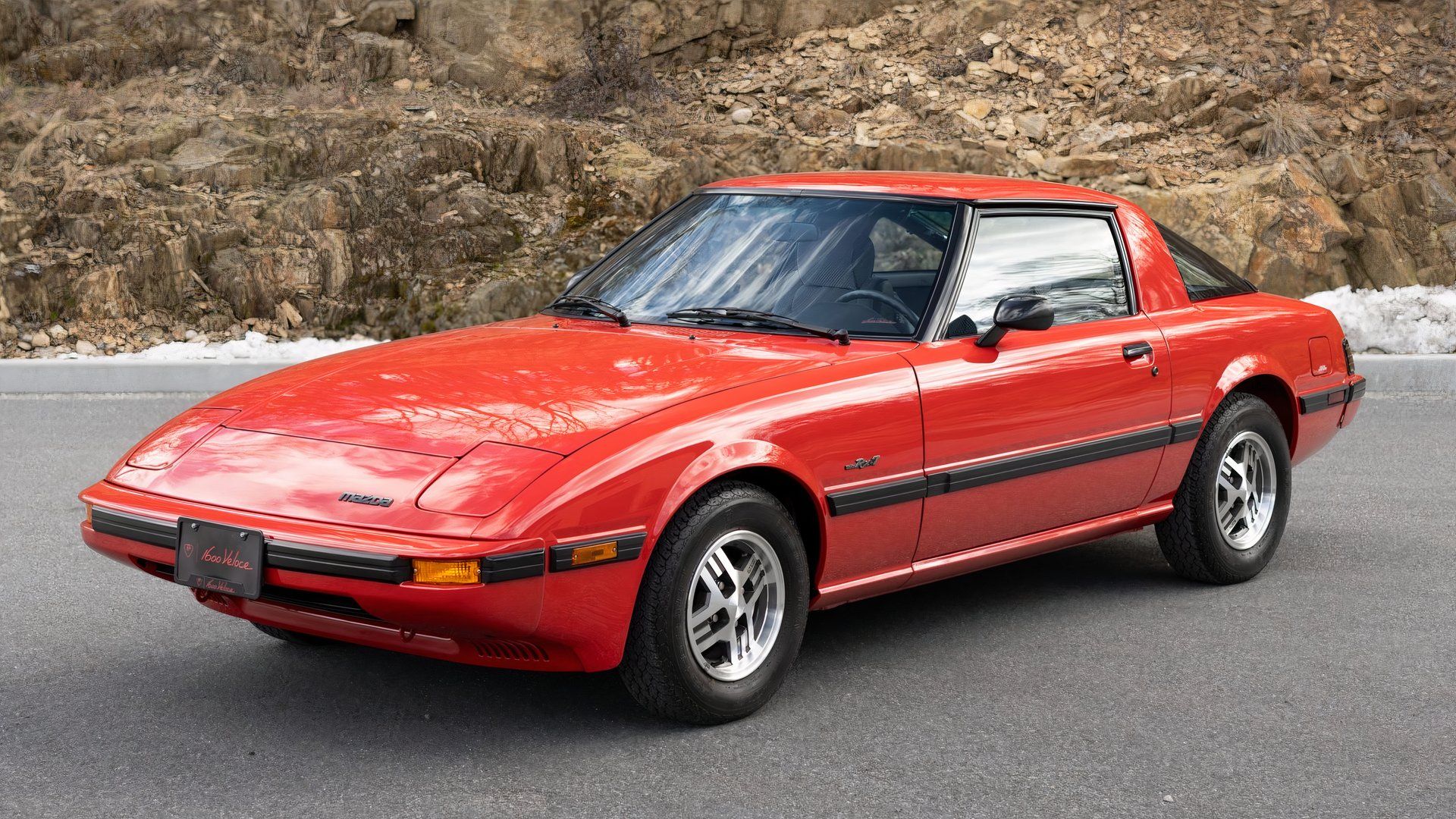 10 Iconic Cars That Keep the '80s Vibe Alive