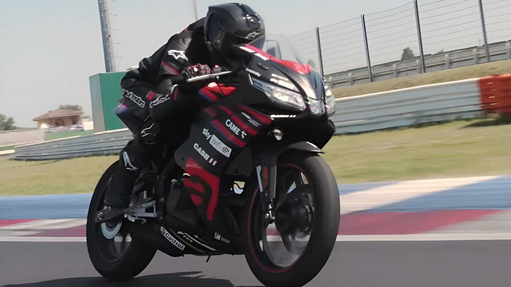 10 Reasons The 2025 Aprilia RS 125 Is A Great Entry-Level Sports Bike