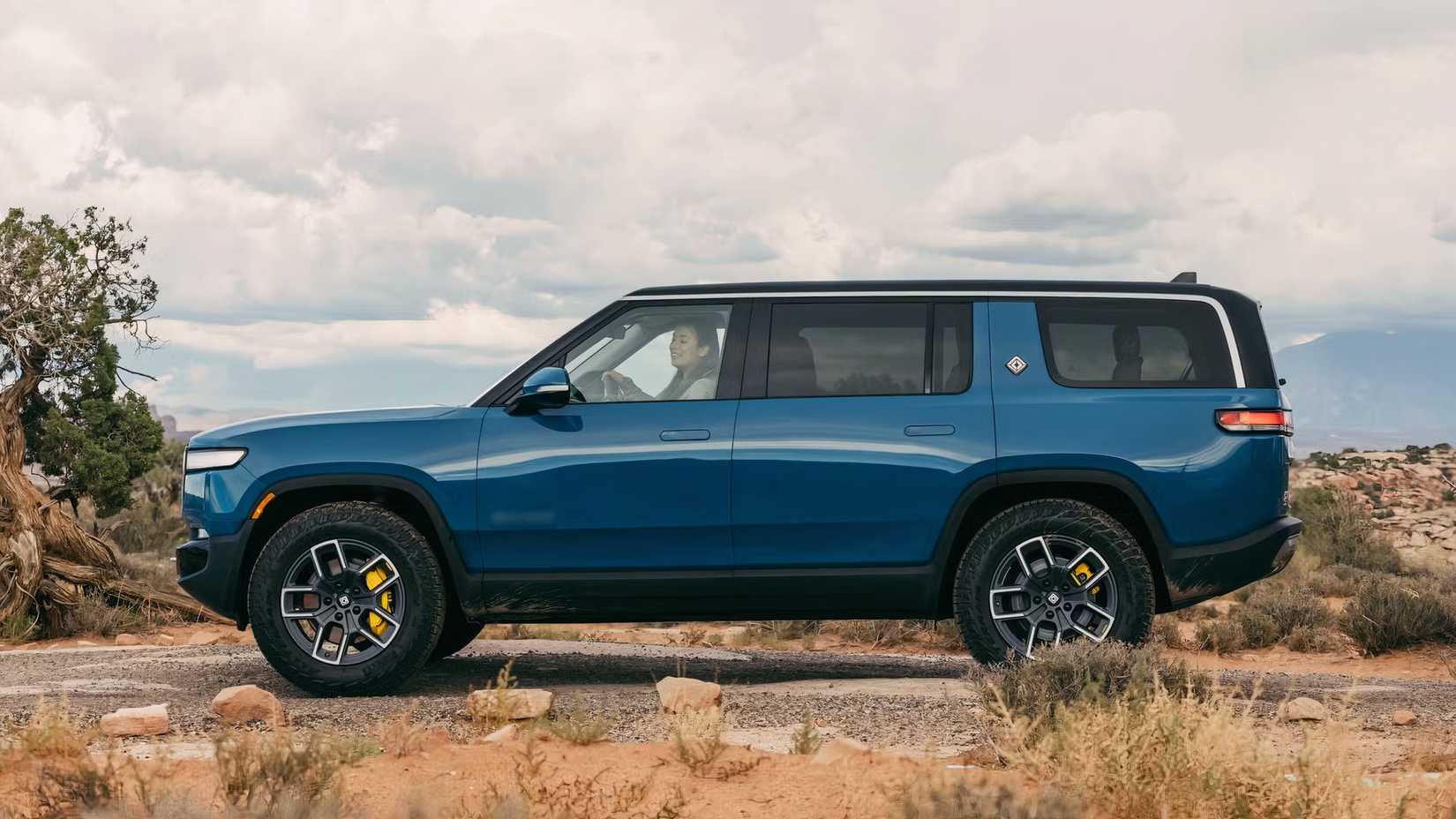 10 Big Electric SUVs That You Can Buy Today