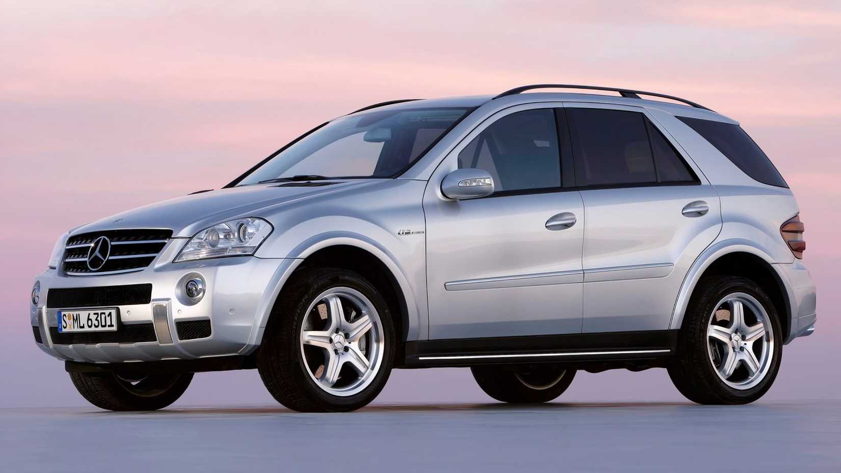 10 SUVs From The 2000s That Still Deliver On Performance Today
